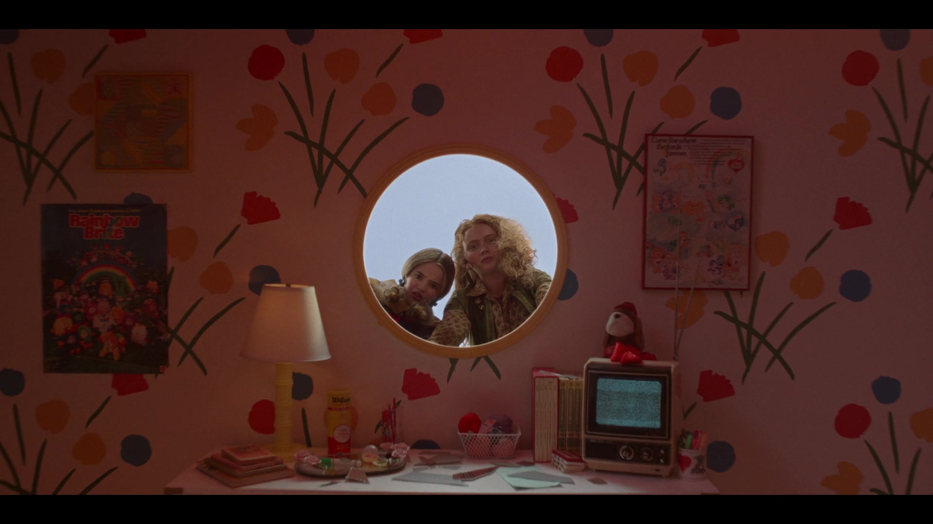 Product Placements in Stranger Things Season 5 Vol. 2 - PANOVIRE